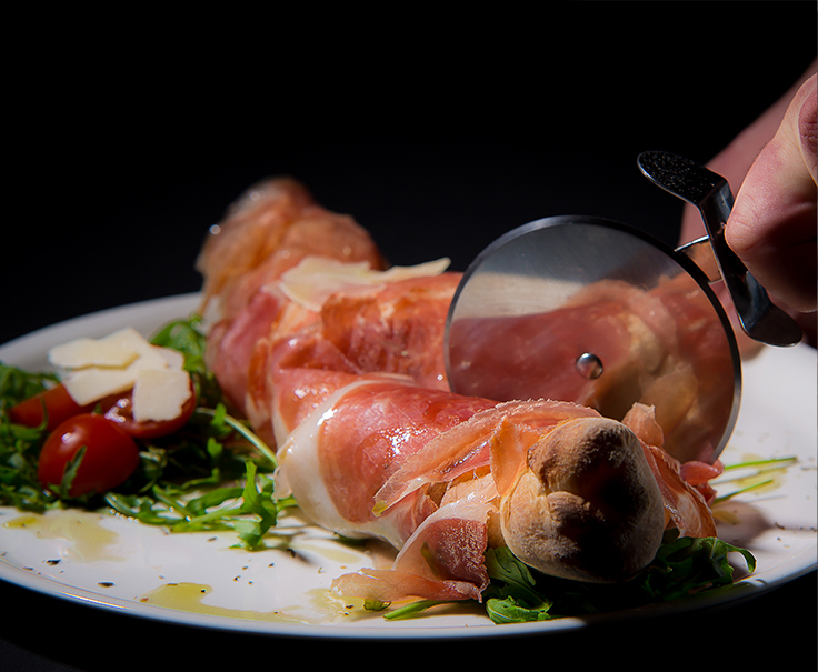 Tronchetto Parma, pizza roulée à la fontina et jambon de Parme - Casa ...